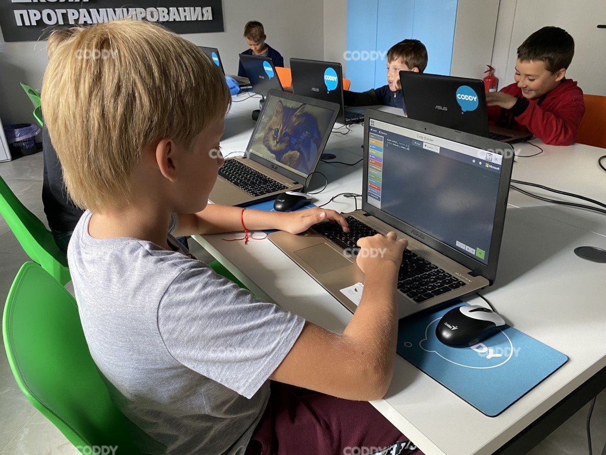 Minecraft in Scratch: Minecraft Programming course for Kids – Coddy School